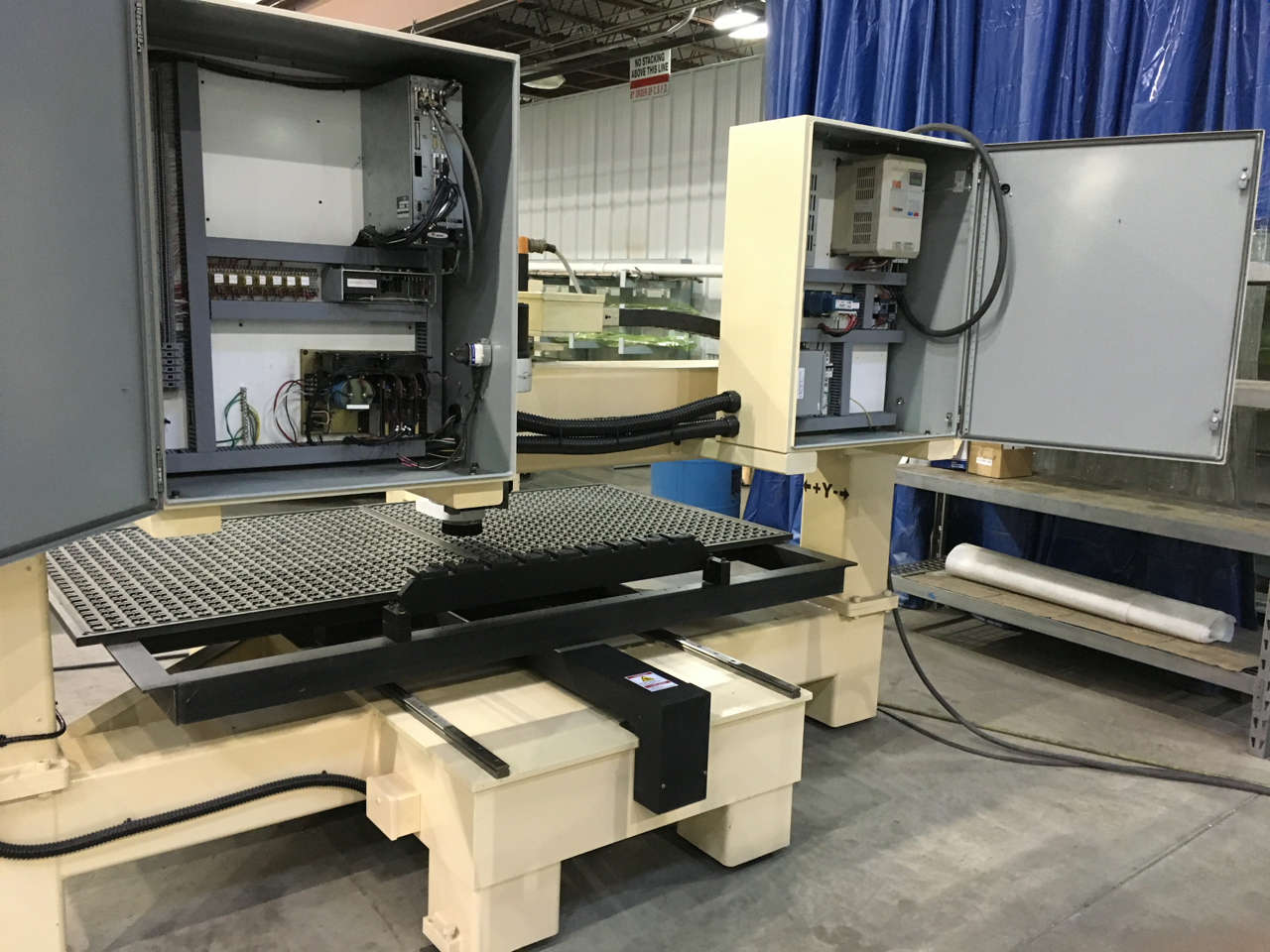 Motionmaster 8x4 3 Axis CNC Router C452 [SOLD]